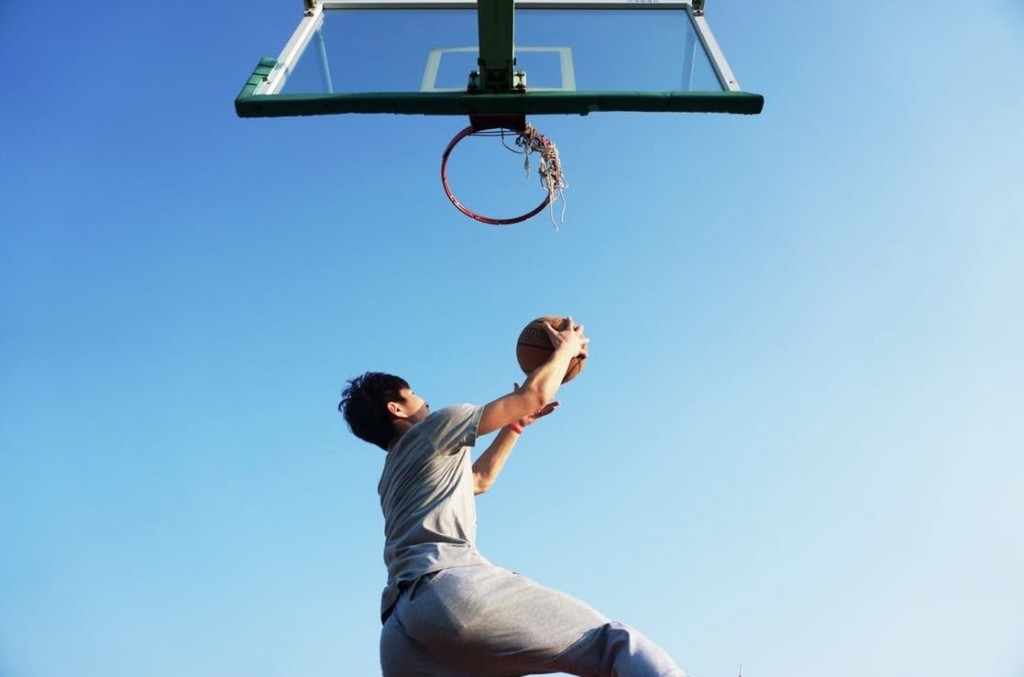 5 Ways to Avoid Common Sports Injuries | Sports Then and Now